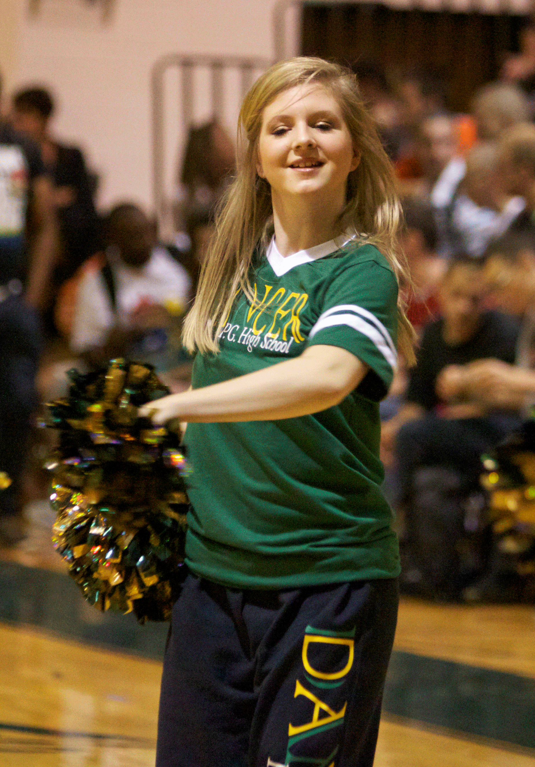 Senior Royalettes Lead Group With Experience – trnwired